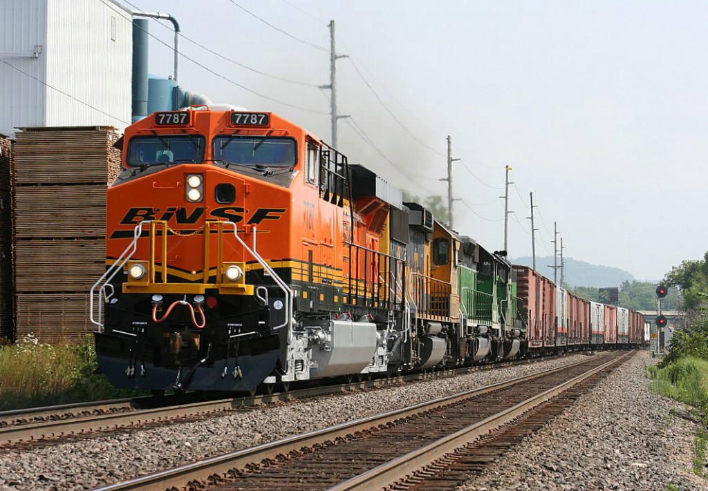 BNSF 7787